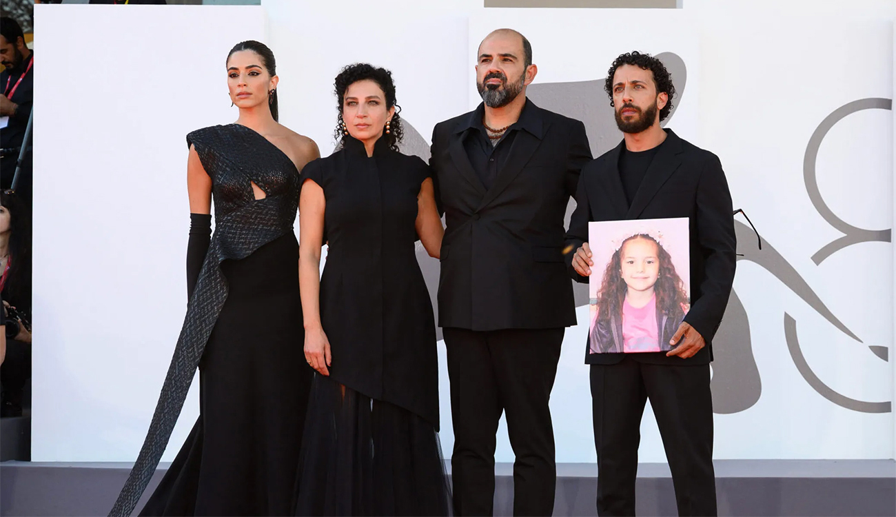 LA VOIX DE HIND RAJAB DE KAOUTHER BEN HANIA : ARTISTIQUEMENT BRILLANT ...